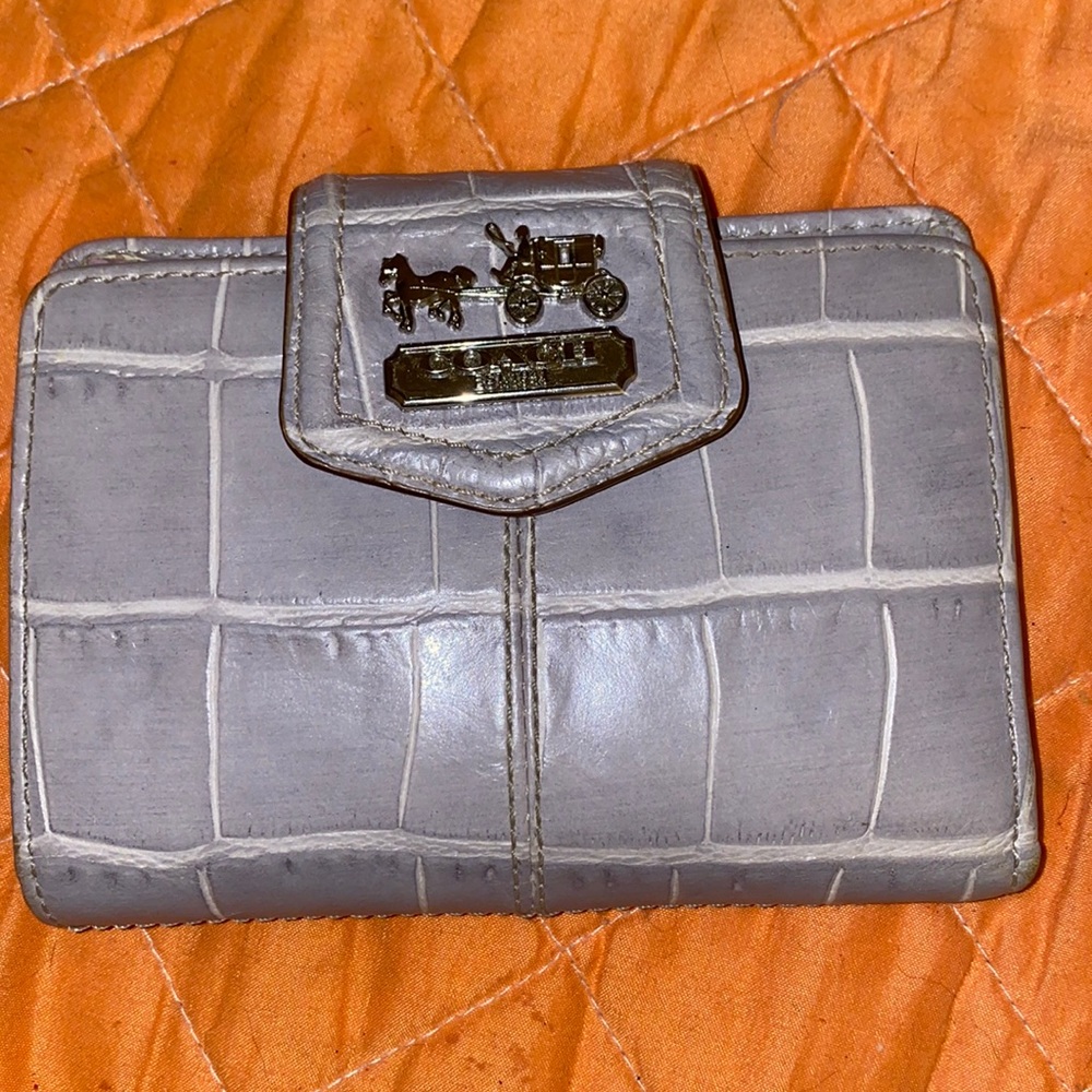 Coach Beige Croc Embossed Snap Bifold Wallet - Gem